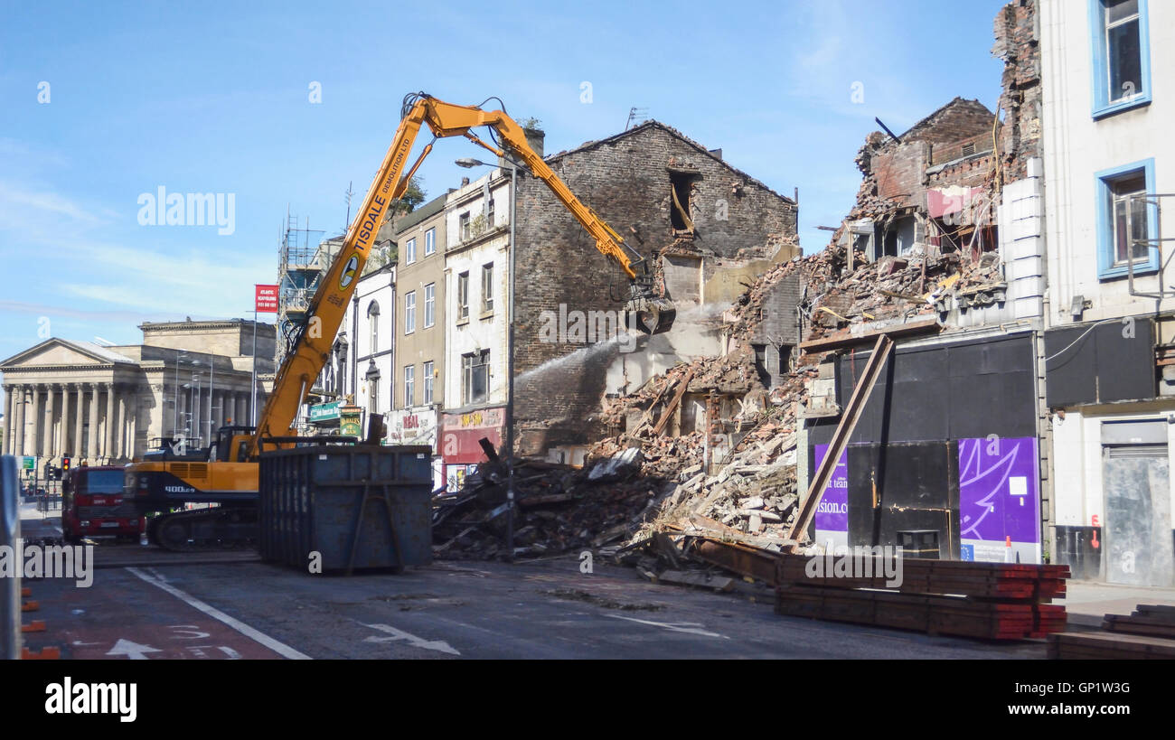 House demolition liverpool hi-res stock photography and images - Alamy