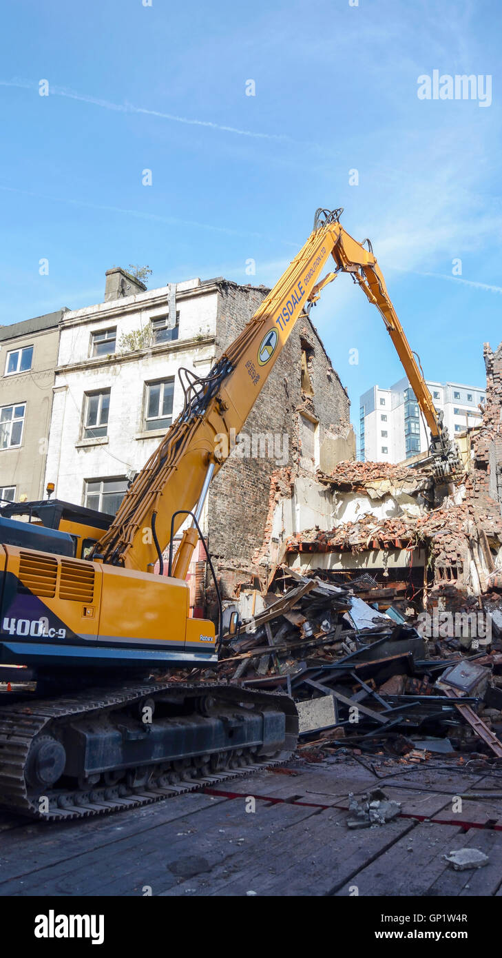 House Demolition Liverpool High Resolution Stock Photography and Images ...