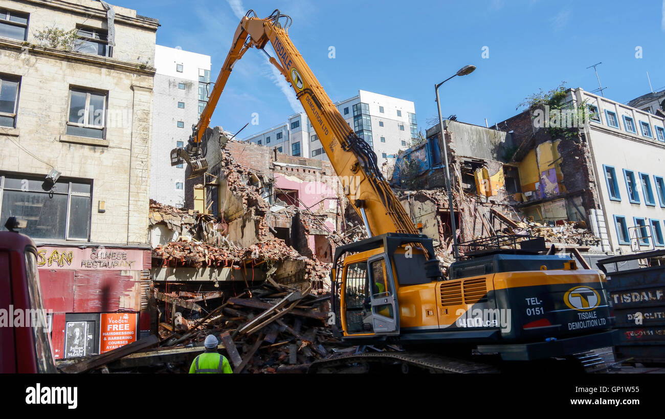 House Demolition Liverpool High Resolution Stock Photography and Images ...