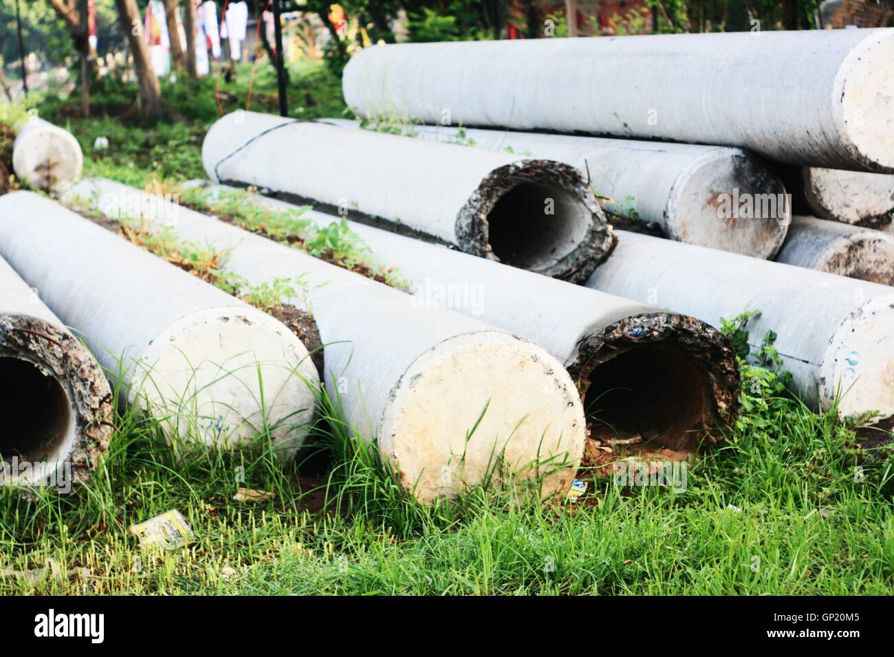 Concrete tube hi-res stock photography and images - Alamy