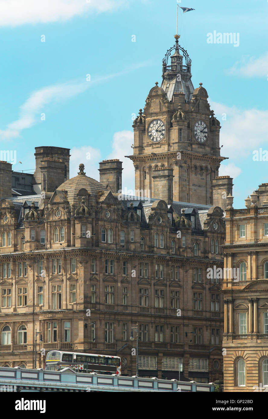 Edinburgh downtown hi-res stock photography and images - Alamy