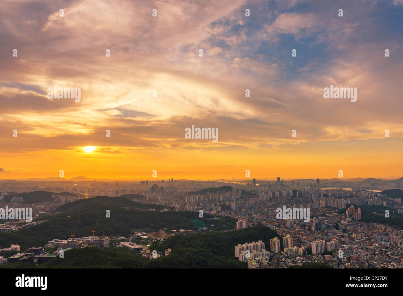 Sunset of Seoul City Skyline, South Korea Stock Photo - Alamy