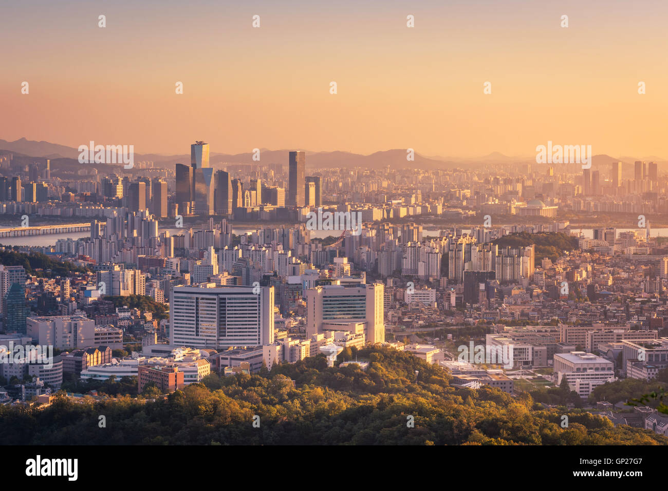 Beautiful seoul sunset namsan hi-res stock photography and images - Alamy