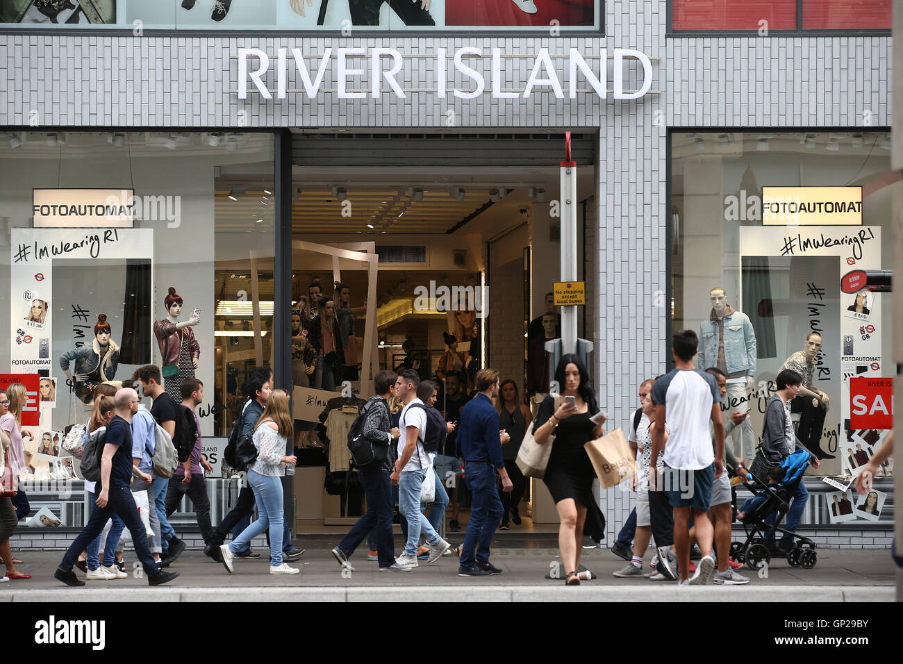UK, London : River Island is pictured on Oxford Street in Central ...