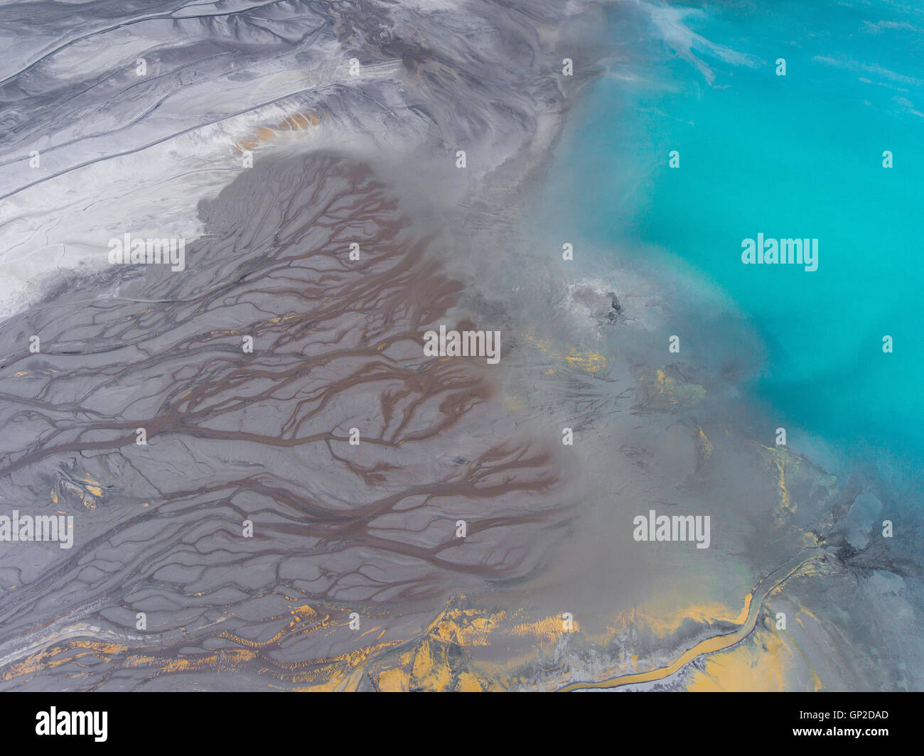 Destroyed land hi-res stock photography and images - Alamy