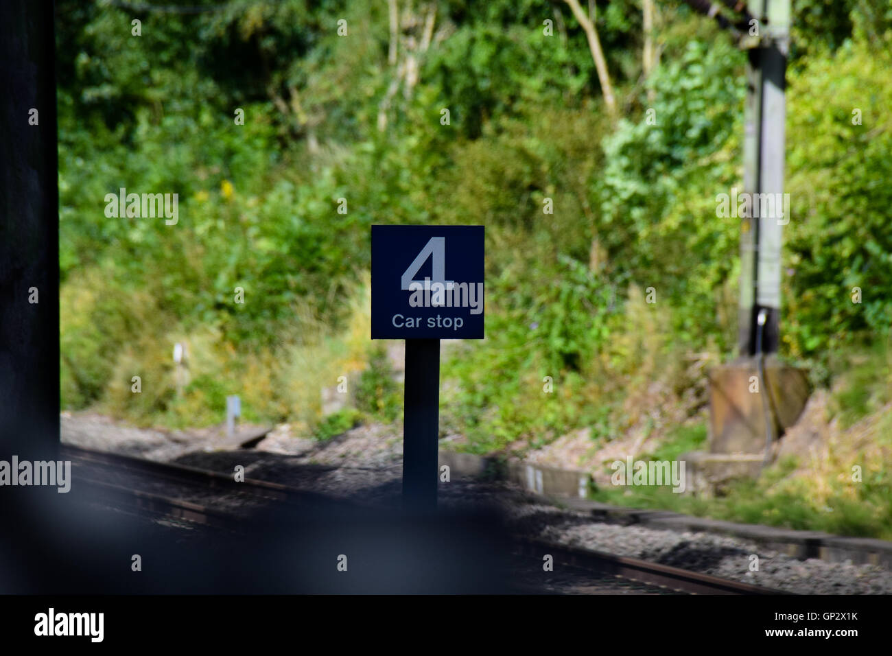 4 way stop sign hi-res stock photography and images - Alamy