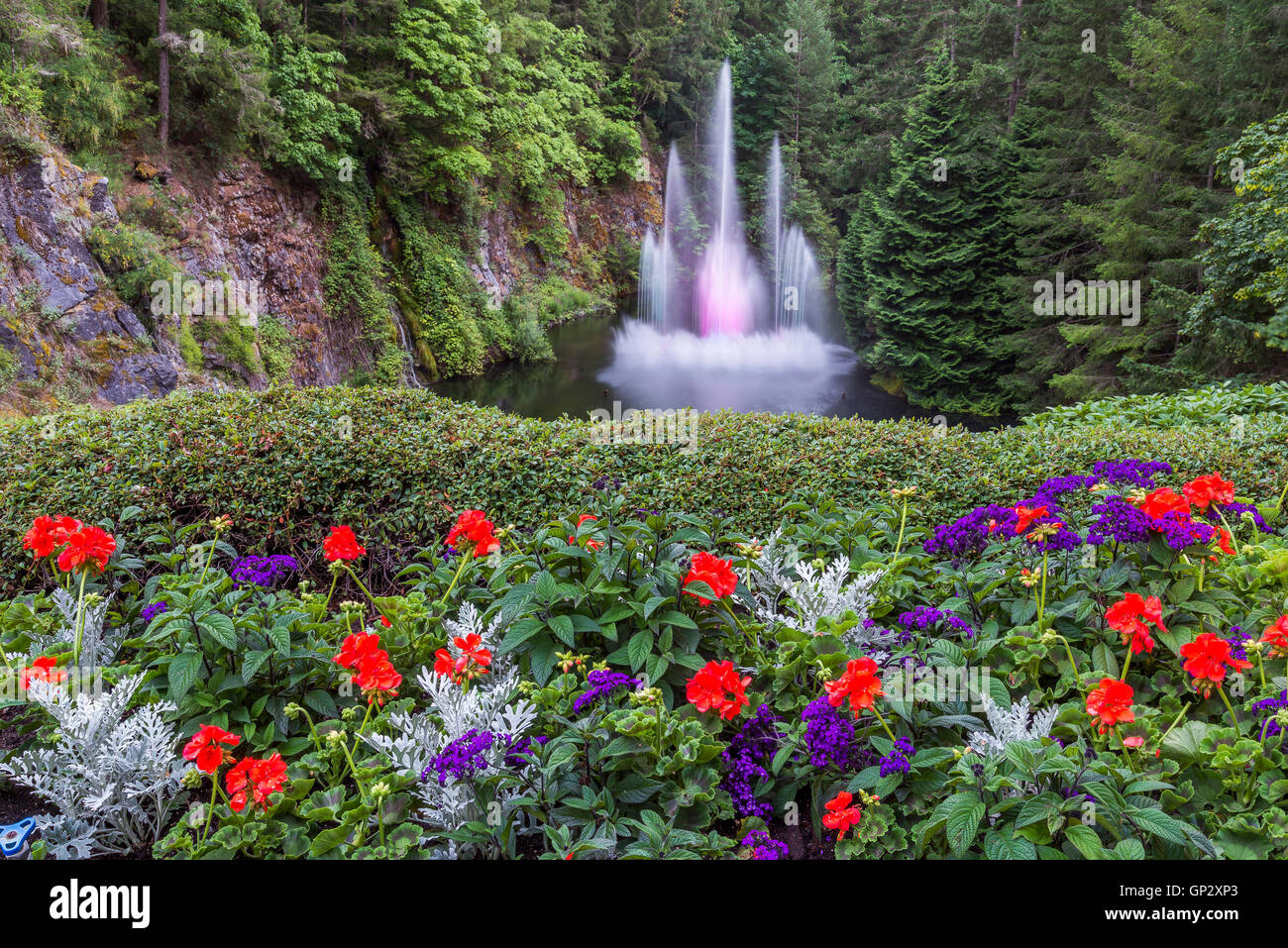 Fountain at the butchart gardens hi-res stock photography and images ...