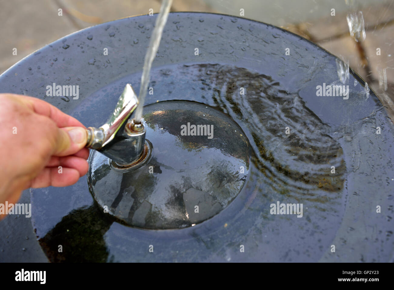 Drink water fountain hi-res stock photography and images - Alamy