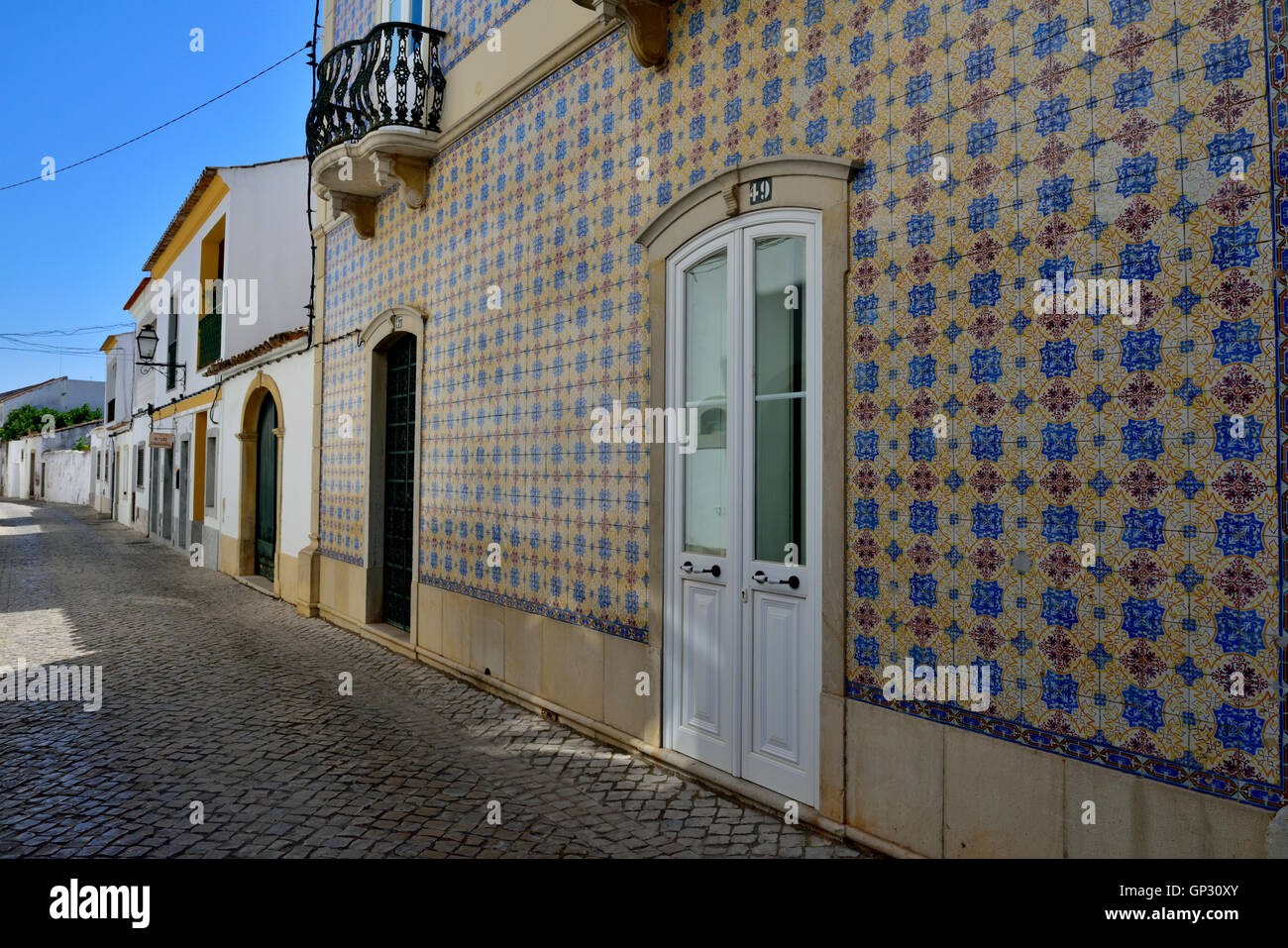 House in Algarve with traditional tiled exterior walls, near Sao Bras ...