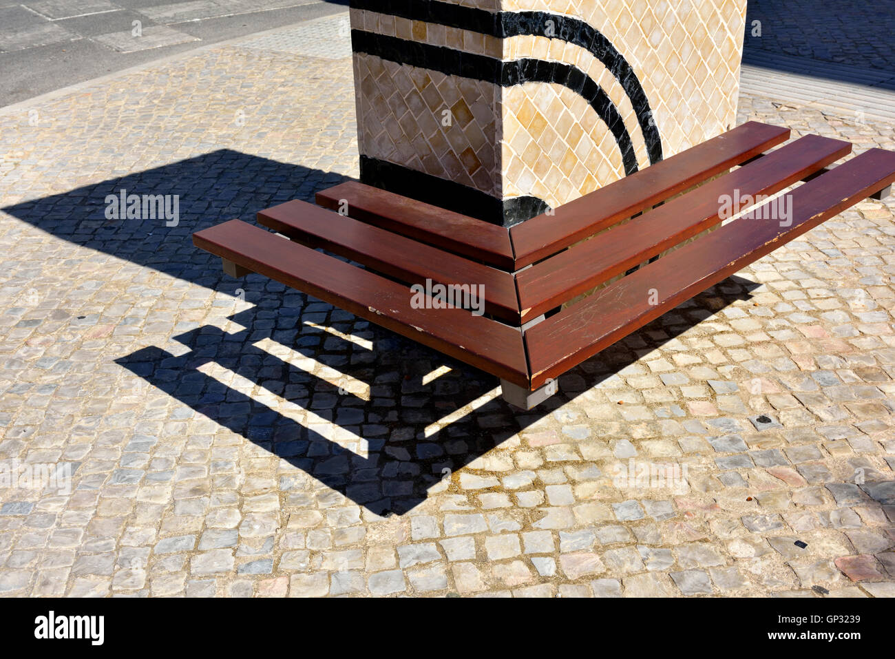 Pavement bench hi-res stock photography and images - Alamy