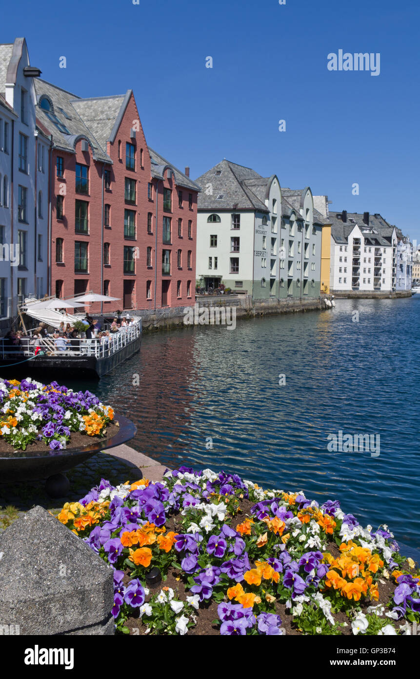 Alesund hi-res stock photography and images - Alamy