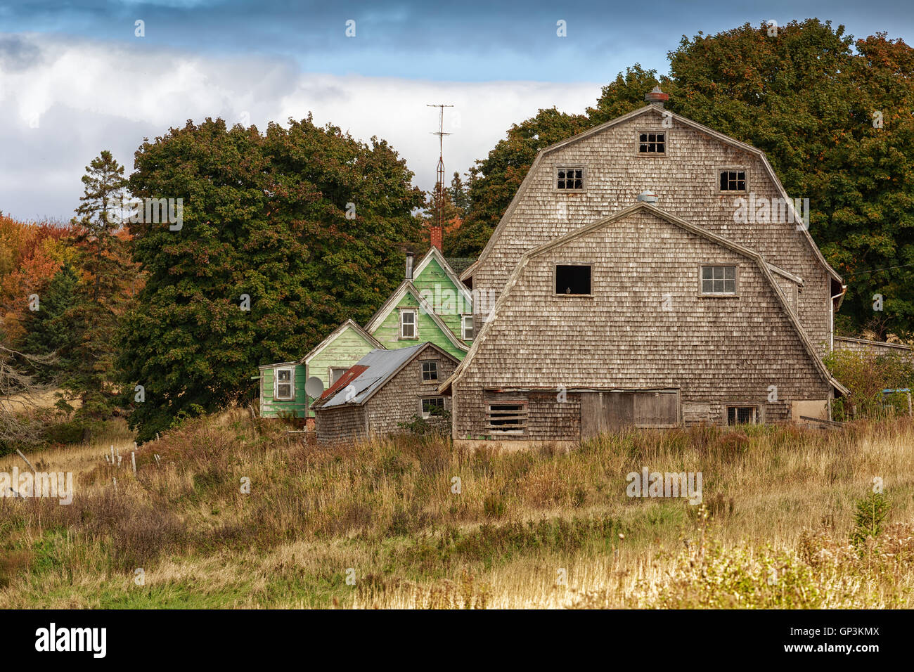 Old weathered barn in rural America Stock Photo - Alamy