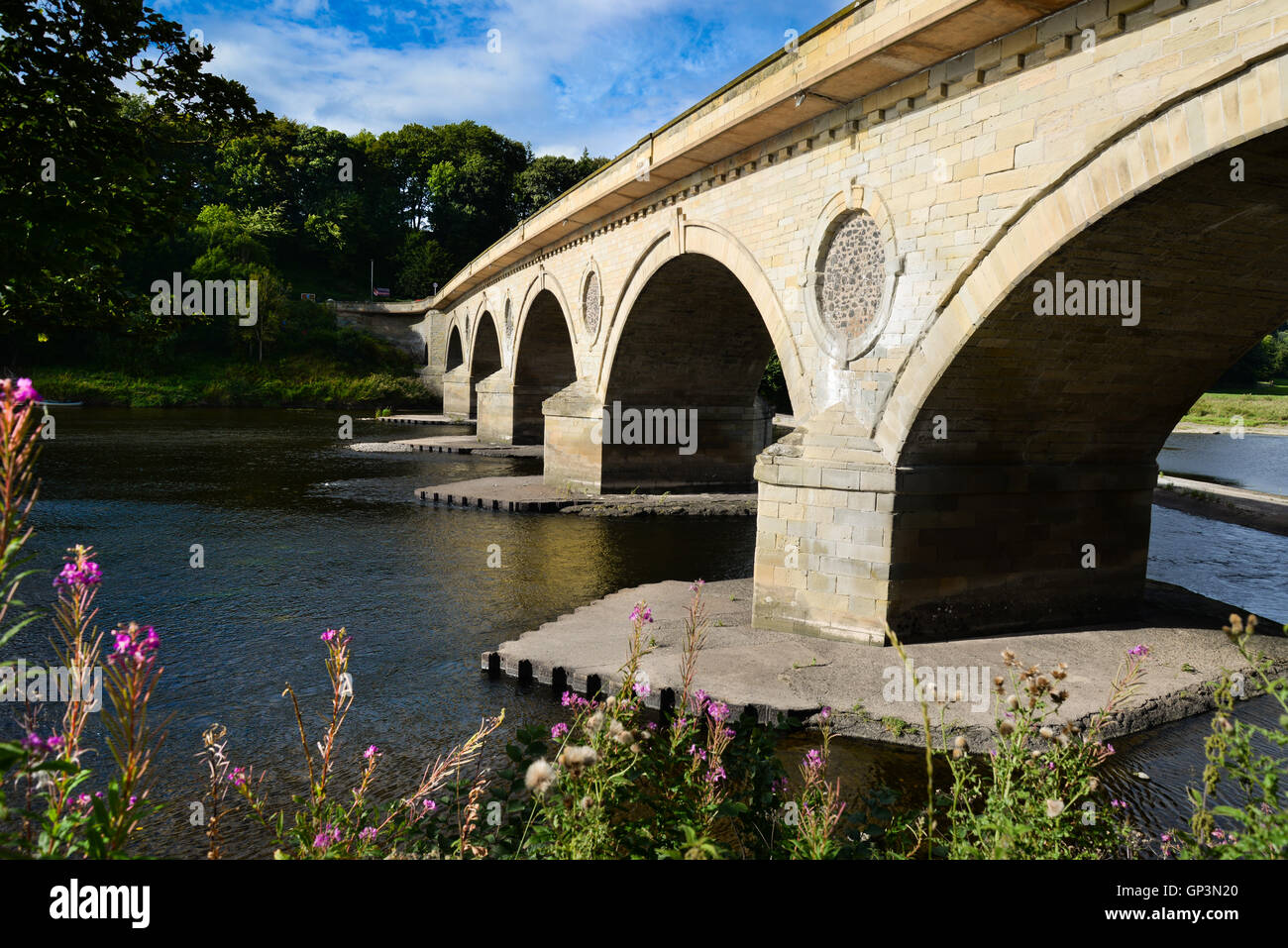 Coldstream Bridge on the River Tweed crossing the English Scottish ...