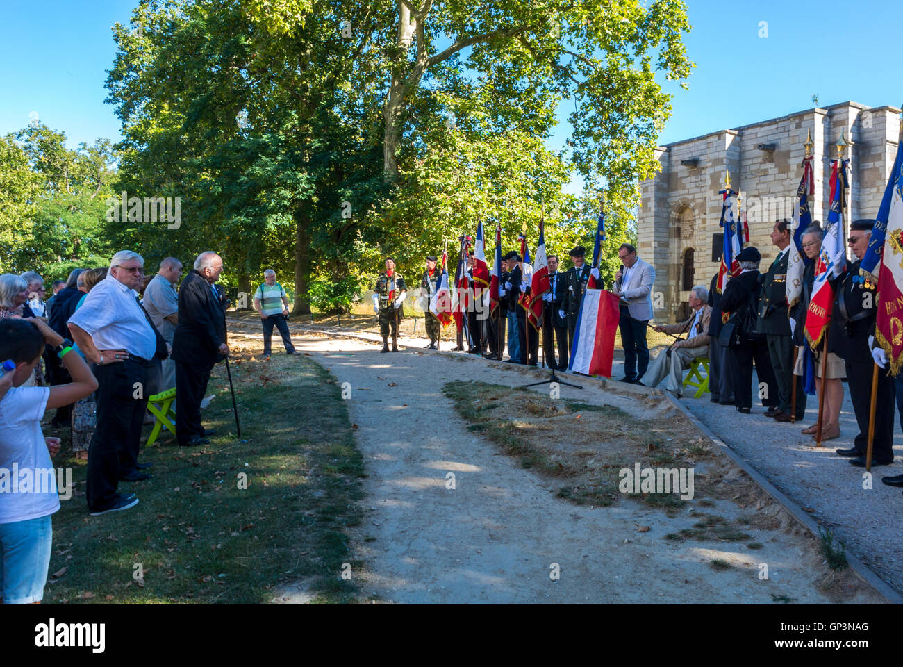 paris, France, Crowd people, French Veterans of World Wars, Memorial ...