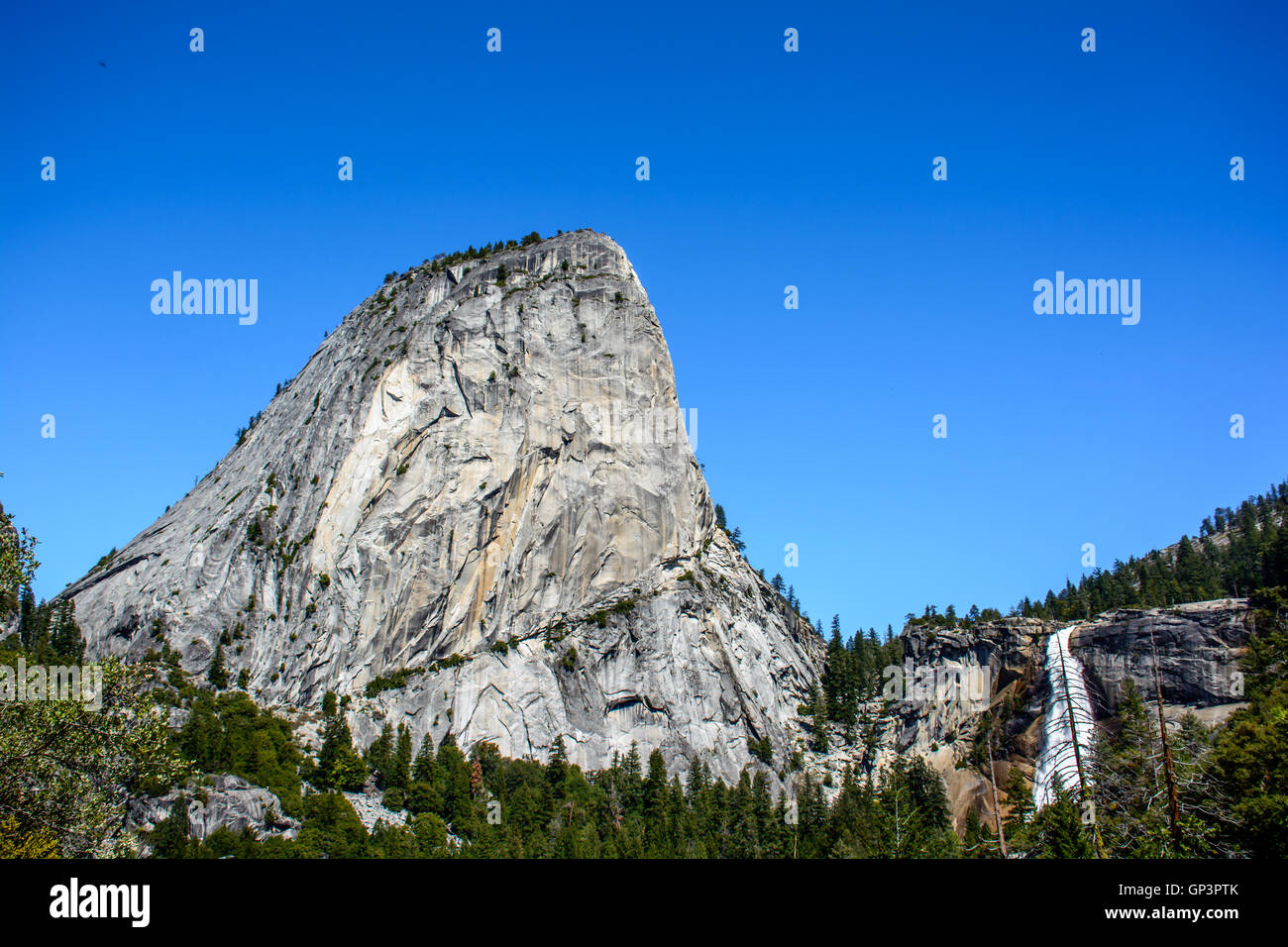 I am glad to take amazing shots at the amazing Yosemite National Park ...