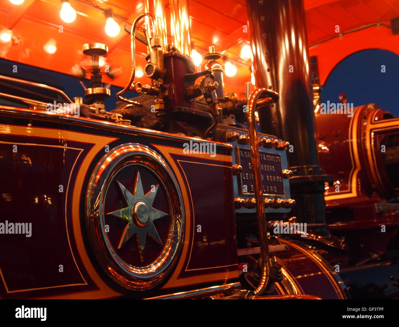 Showmans hi-res stock photography and images - Alamy