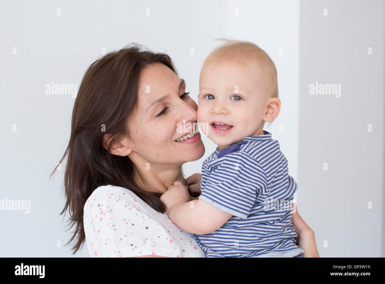 Mother and baby, portrait Stock Photo - Alamy