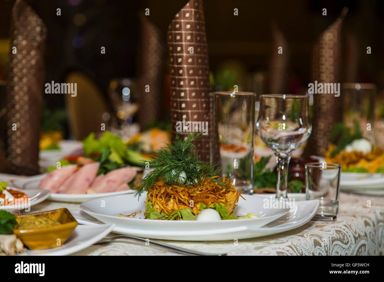 Catering table set service Stock Photo - Alamy