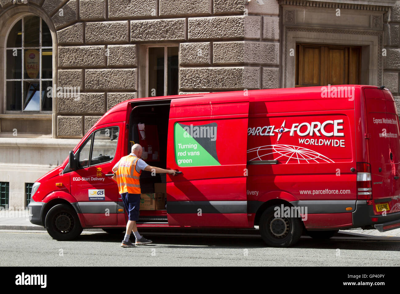 Parcel Force Van Stock Photos & Parcel Force Van Stock Images - Alamy