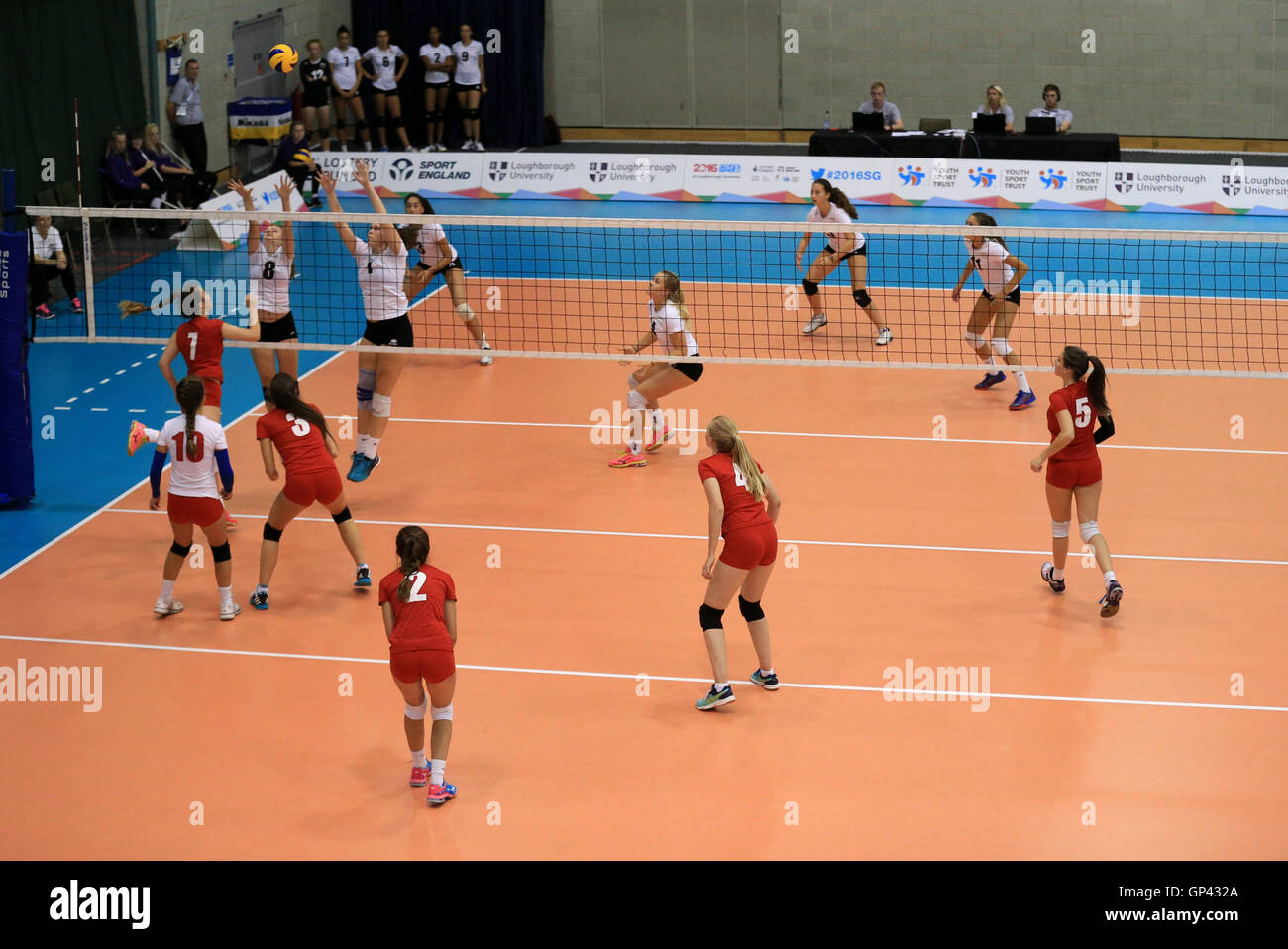 Women volleyball hi-res stock photography and images - Alamy
