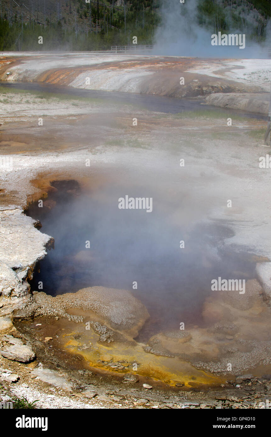 Yellowstone national park obsidian hi-res stock photography and images ...