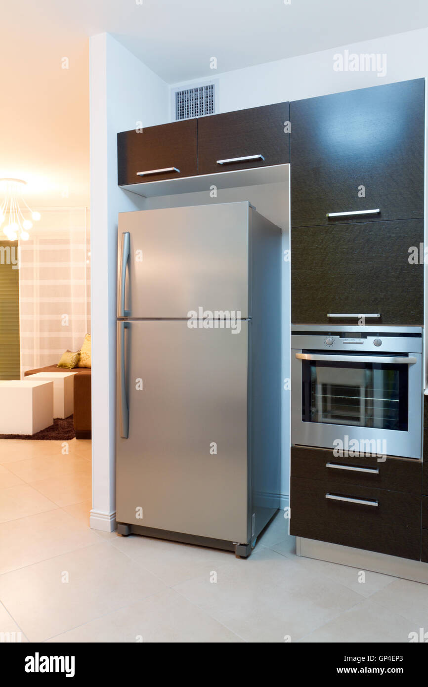 Freezer interior hi-res stock photography and images - Alamy