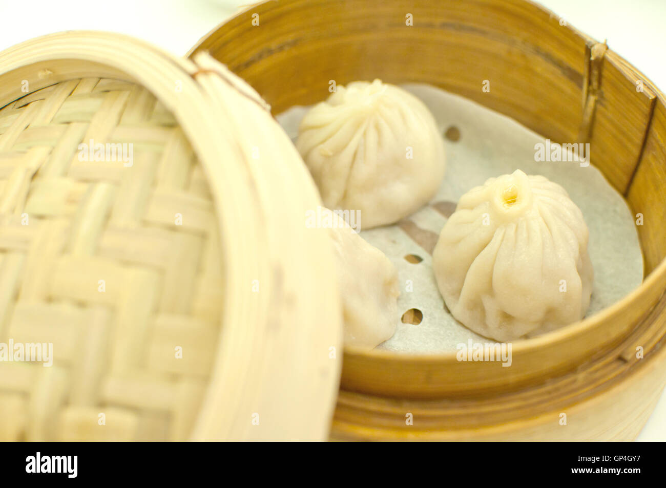 Dim sum in bamboo basket Stock Photo - Alamy