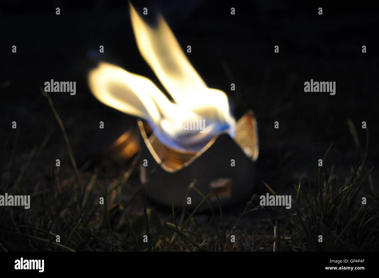 fire by night Stock Photo - Alamy