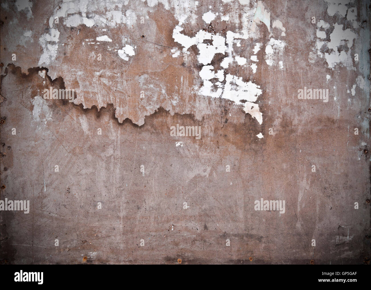 Old decayed cement wall fracture hi-res stock photography and images ...
