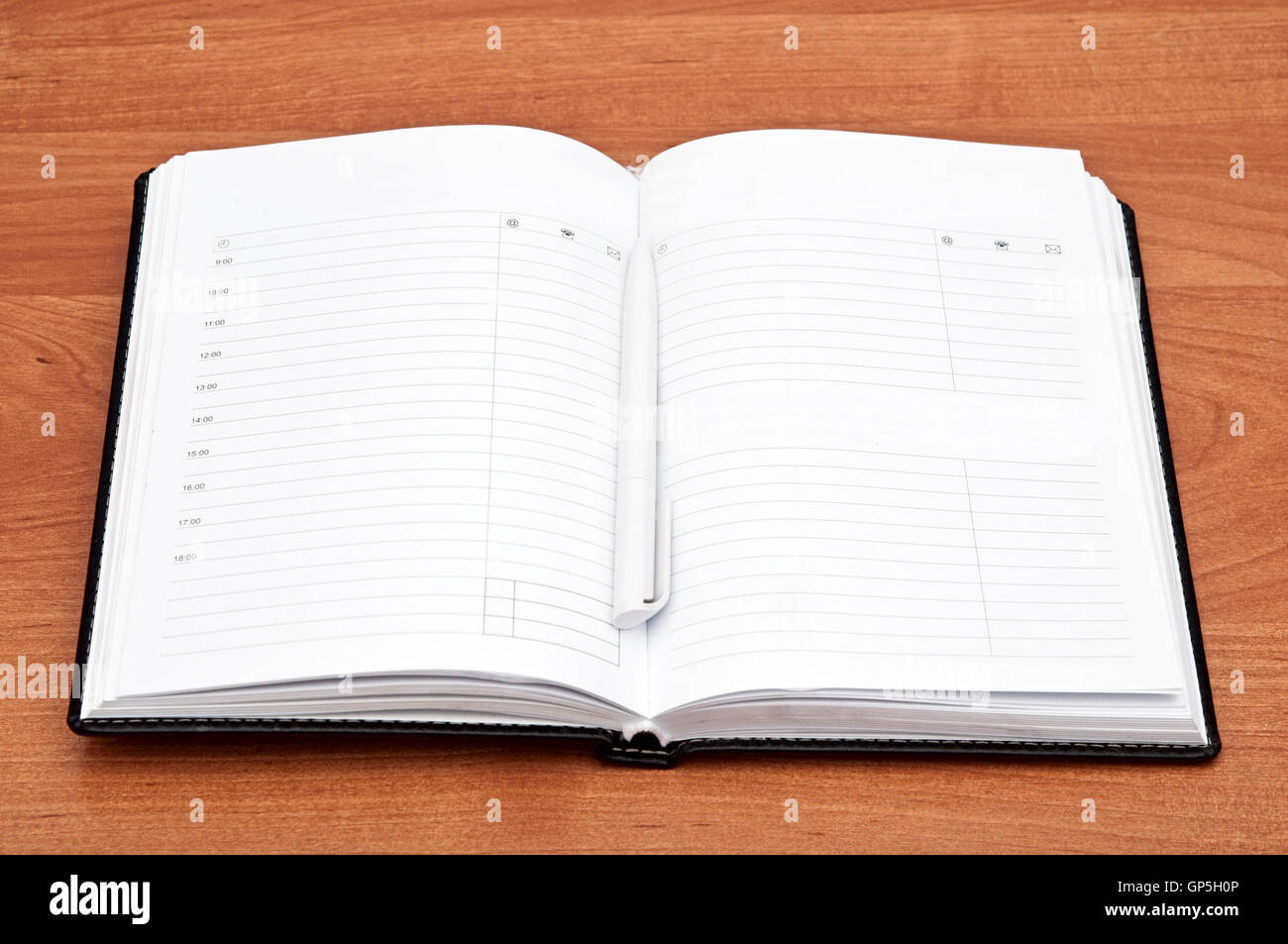 Blank note book hi-res stock photography and images - Alamy