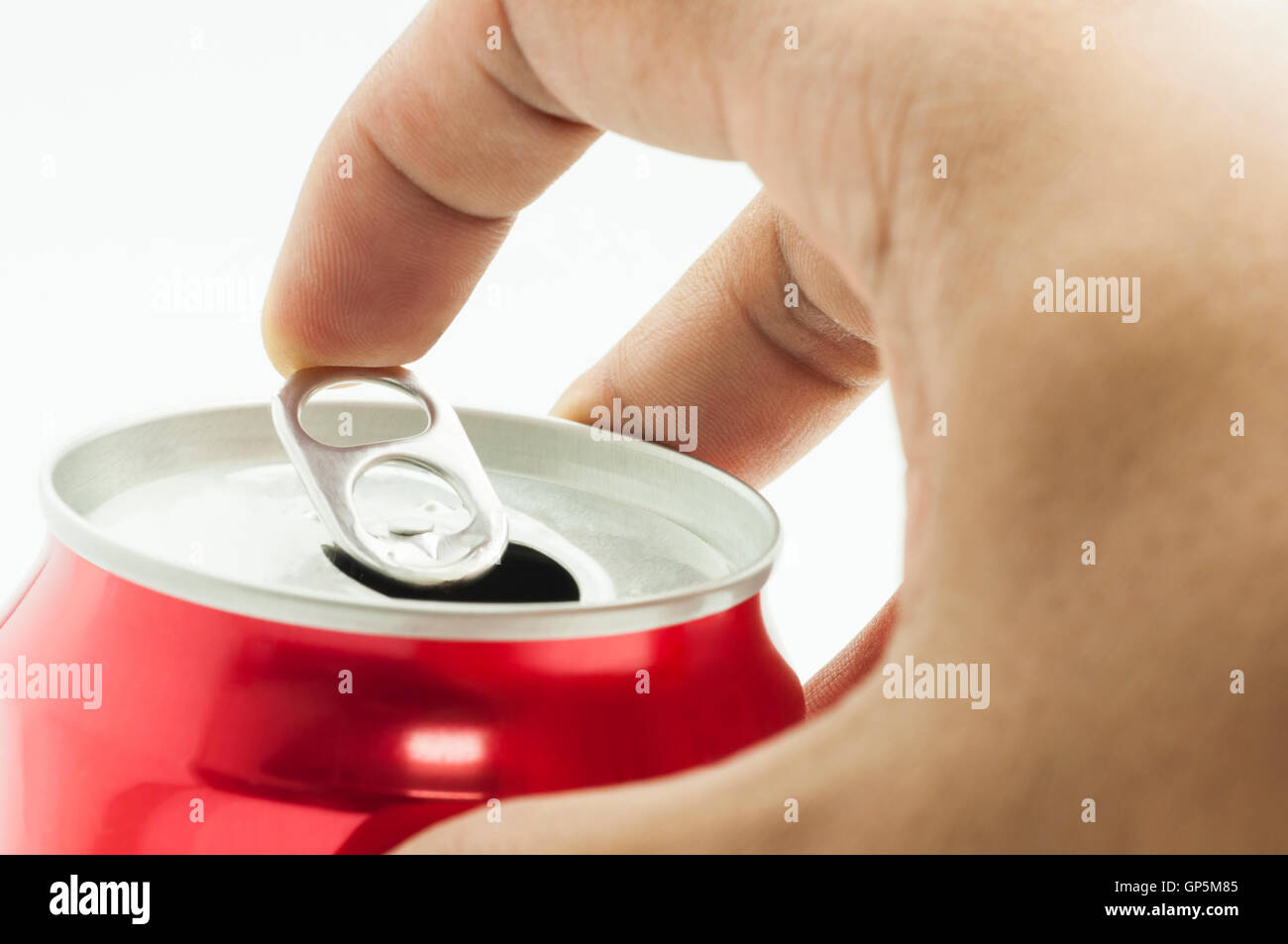 Open aluminium can Stock Photo - Alamy