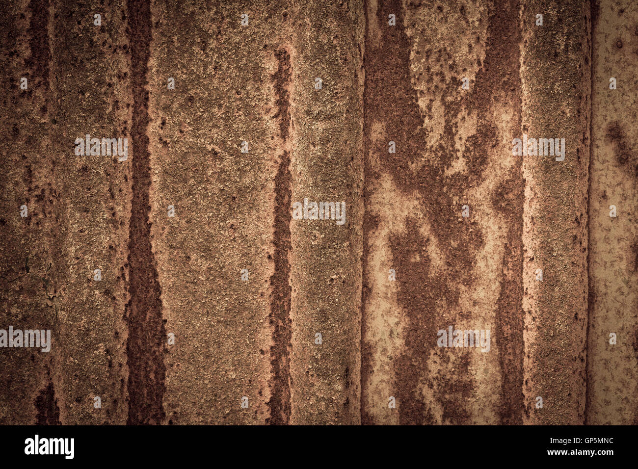 Rusty on zinc metal plate texture Stock Photo - Alamy