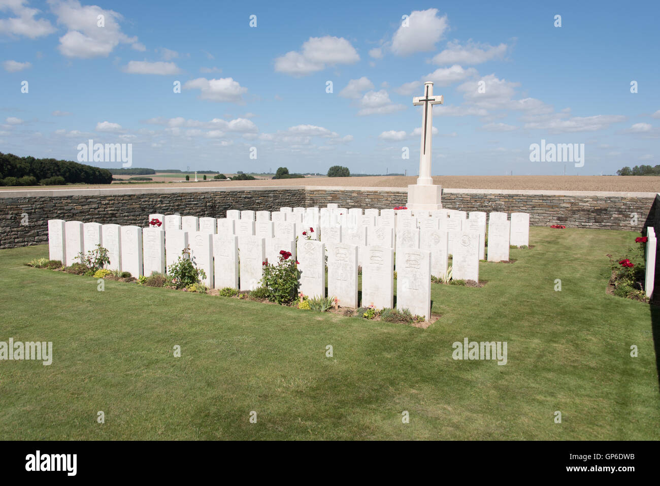 British cemetery hi-res stock photography and images - Alamy