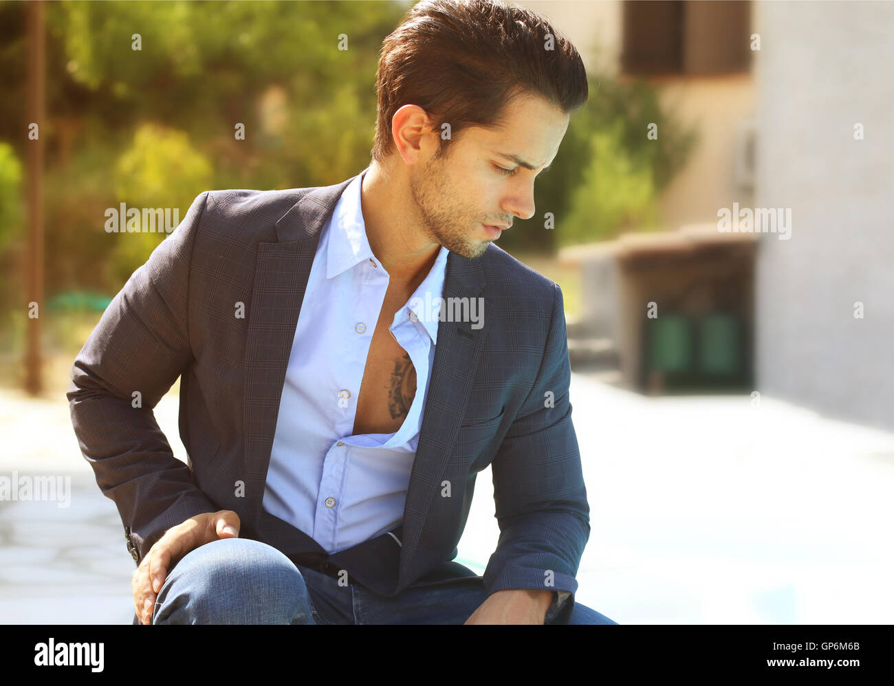 An elegant man hi-res stock photography and images - Alamy