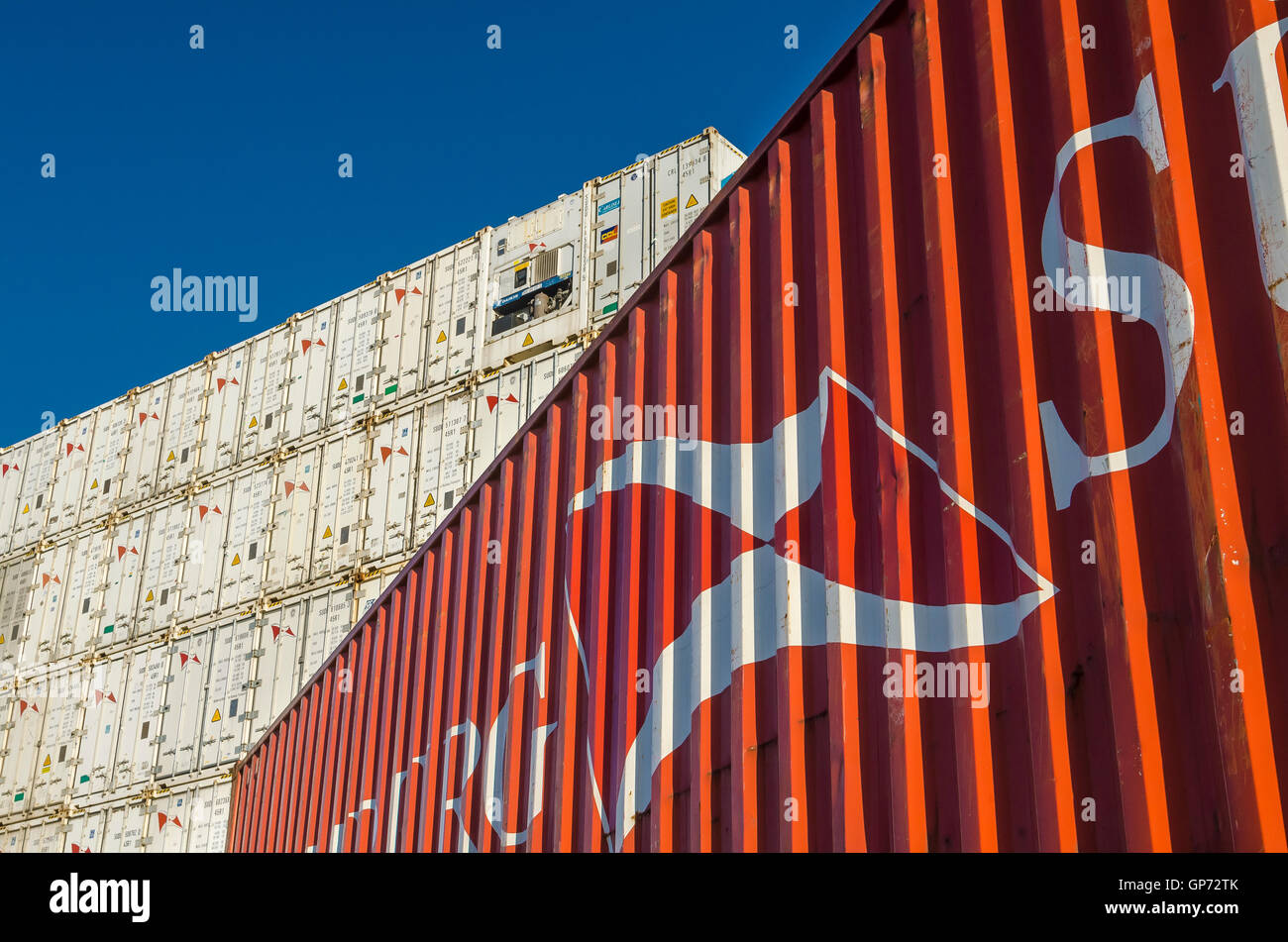 Hamburg Sud Containers High Resolution Stock Photography and Images - Alamy