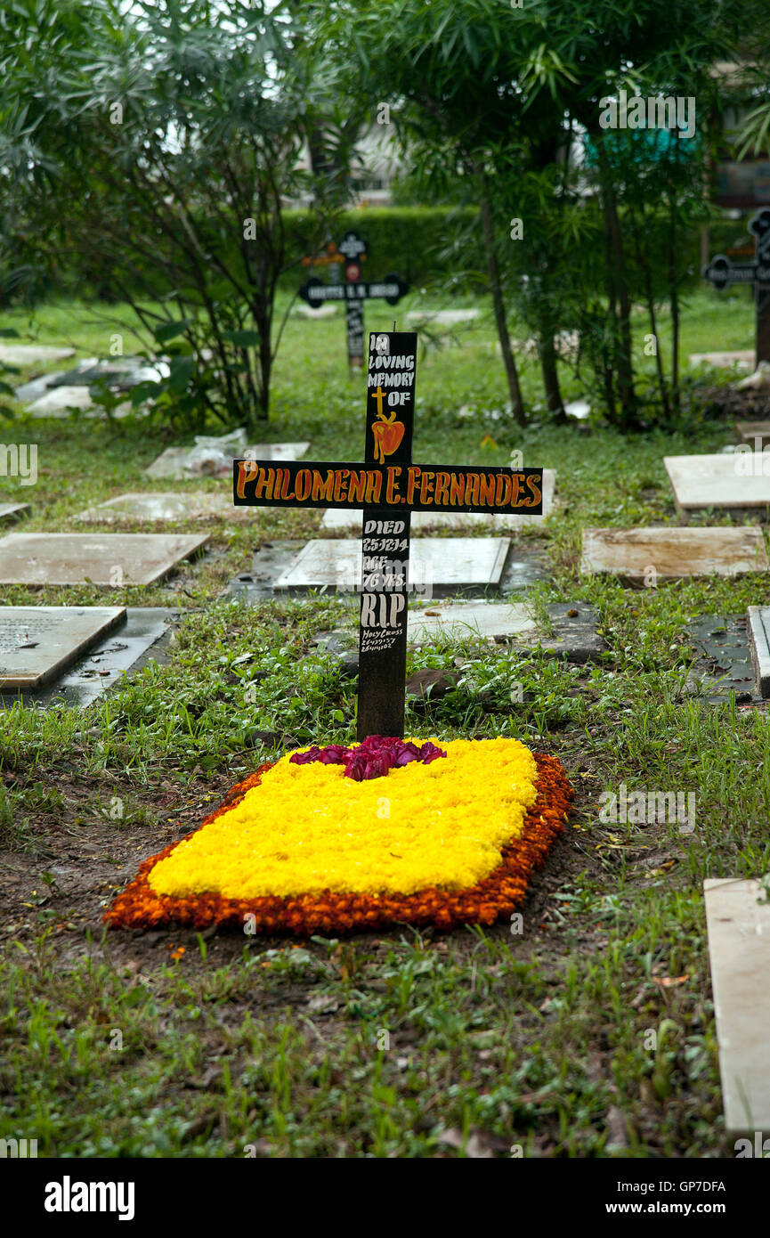 The image of Graveyard in ST. ANDREW CHURCH in Bandra, Mumbai ...
