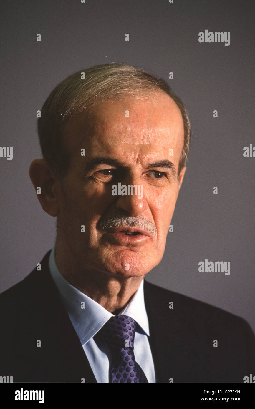 Damascus 1990s - Hafez Al Assad at the Presidential palace in Damascus ...