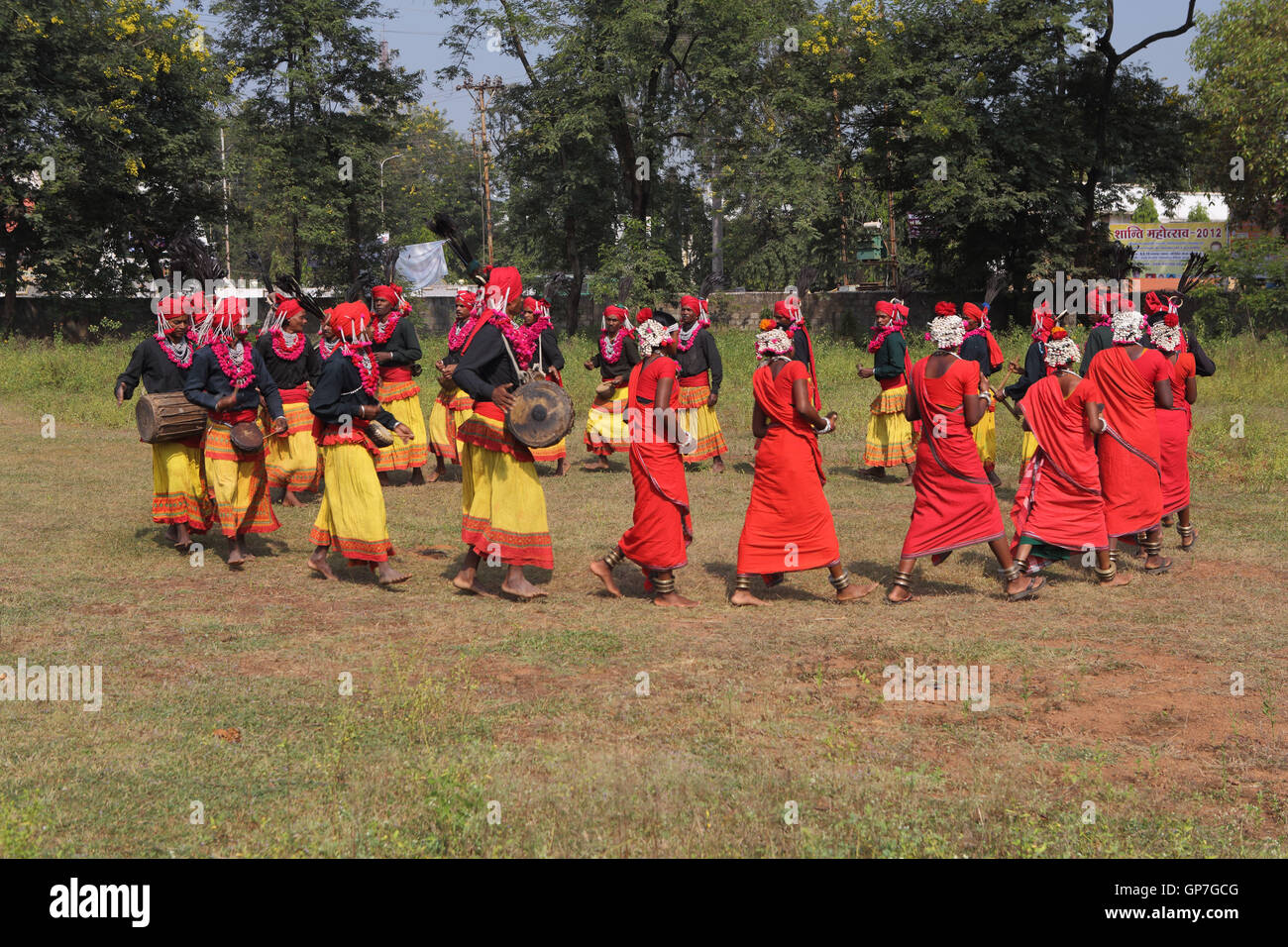 Mudia tribal dancer, jagdalpur, chhattisgarh, india, asia Stock Photo ...