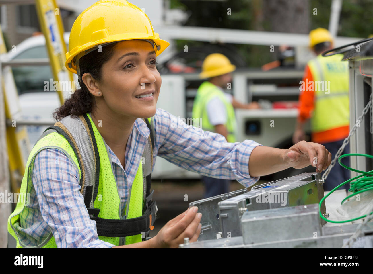 Female hard hat mechanic hi-res stock photography and images - Alamy