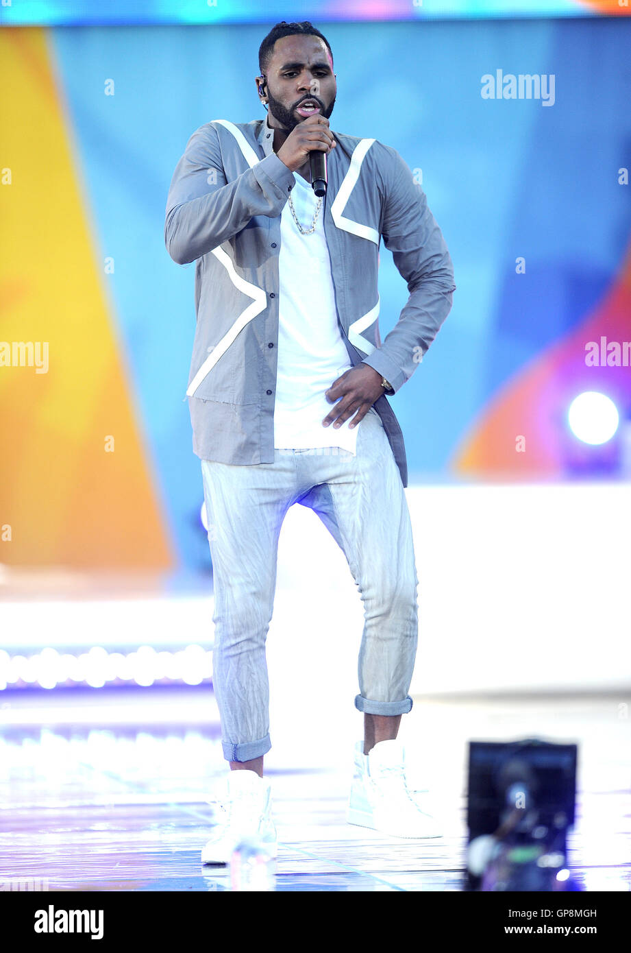 Jason derulo live concert hi-res stock photography and images - Alamy