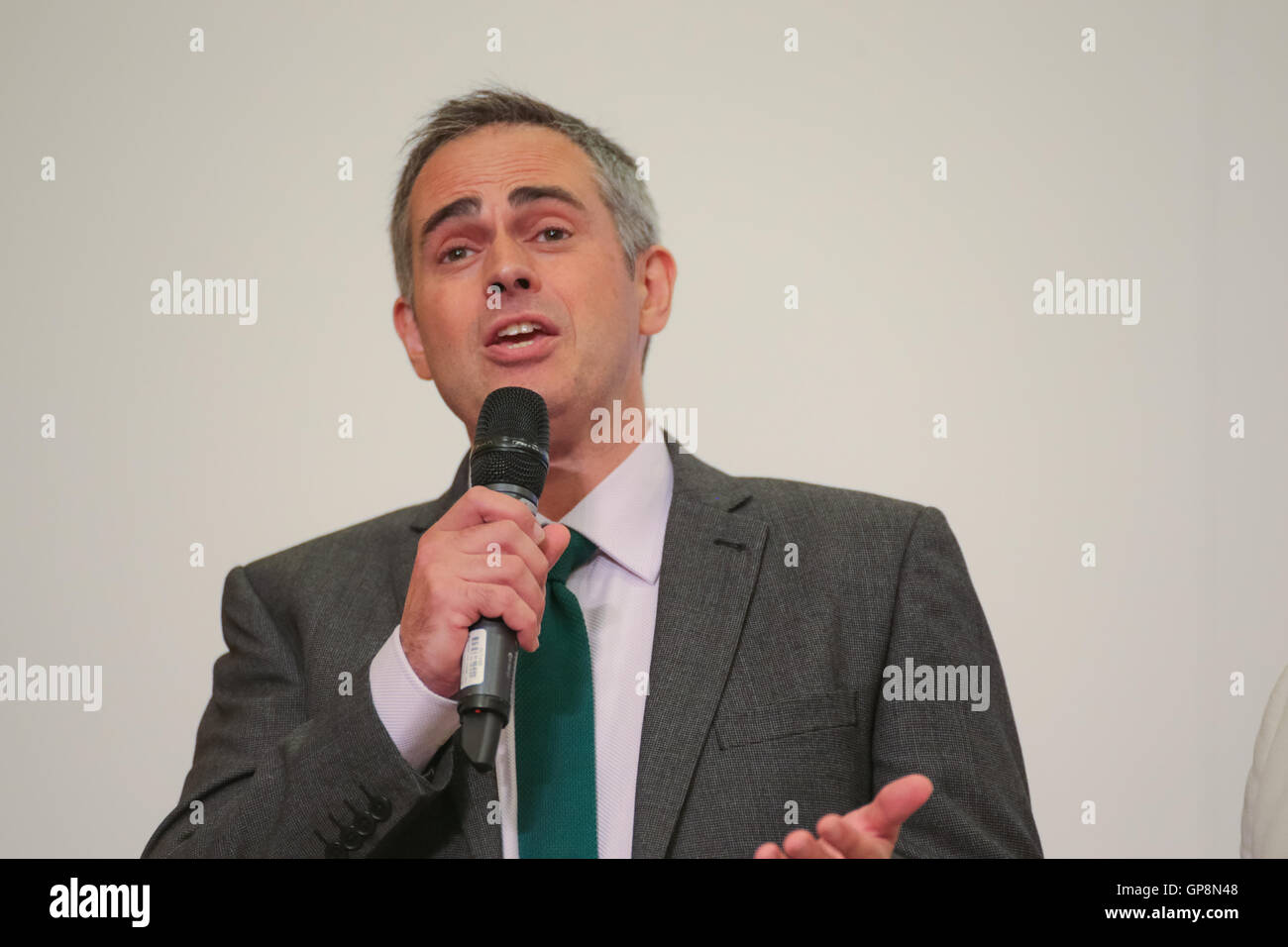 Jonathan bartley hi-res stock photography and images - Alamy