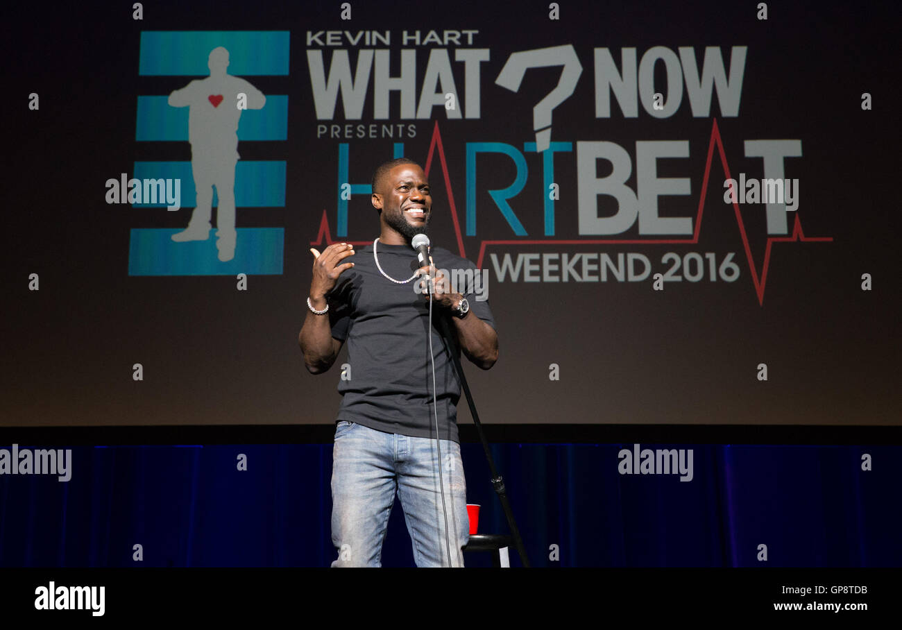 Kevin hart stand up hi-res stock photography and images - Alamy