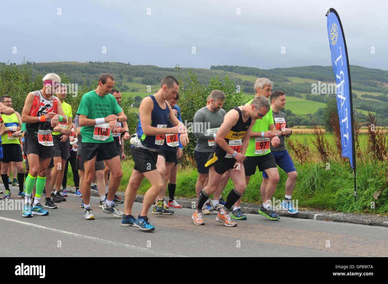 Long distance runners hi-res stock photography and images - Alamy