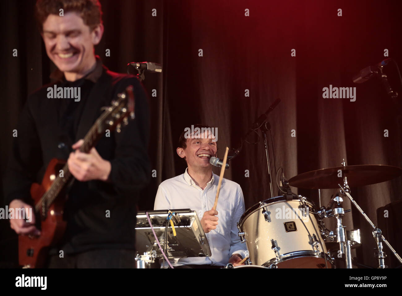 Dorset, UK. 2nd September, 2016. David (right) and Peter Brewis of ...