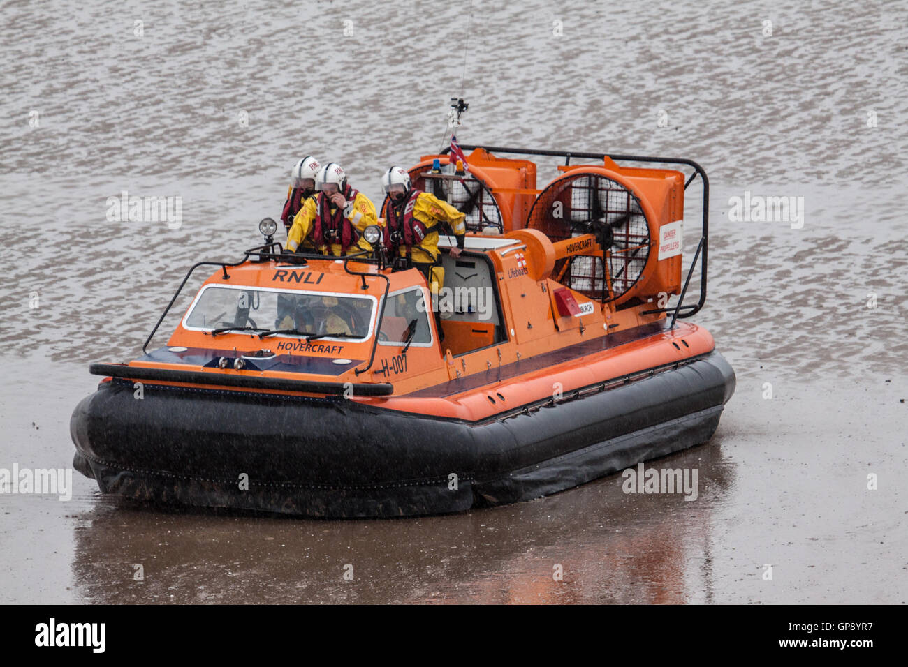 Rnli hovercraft hi-res stock photography and images - Alamy