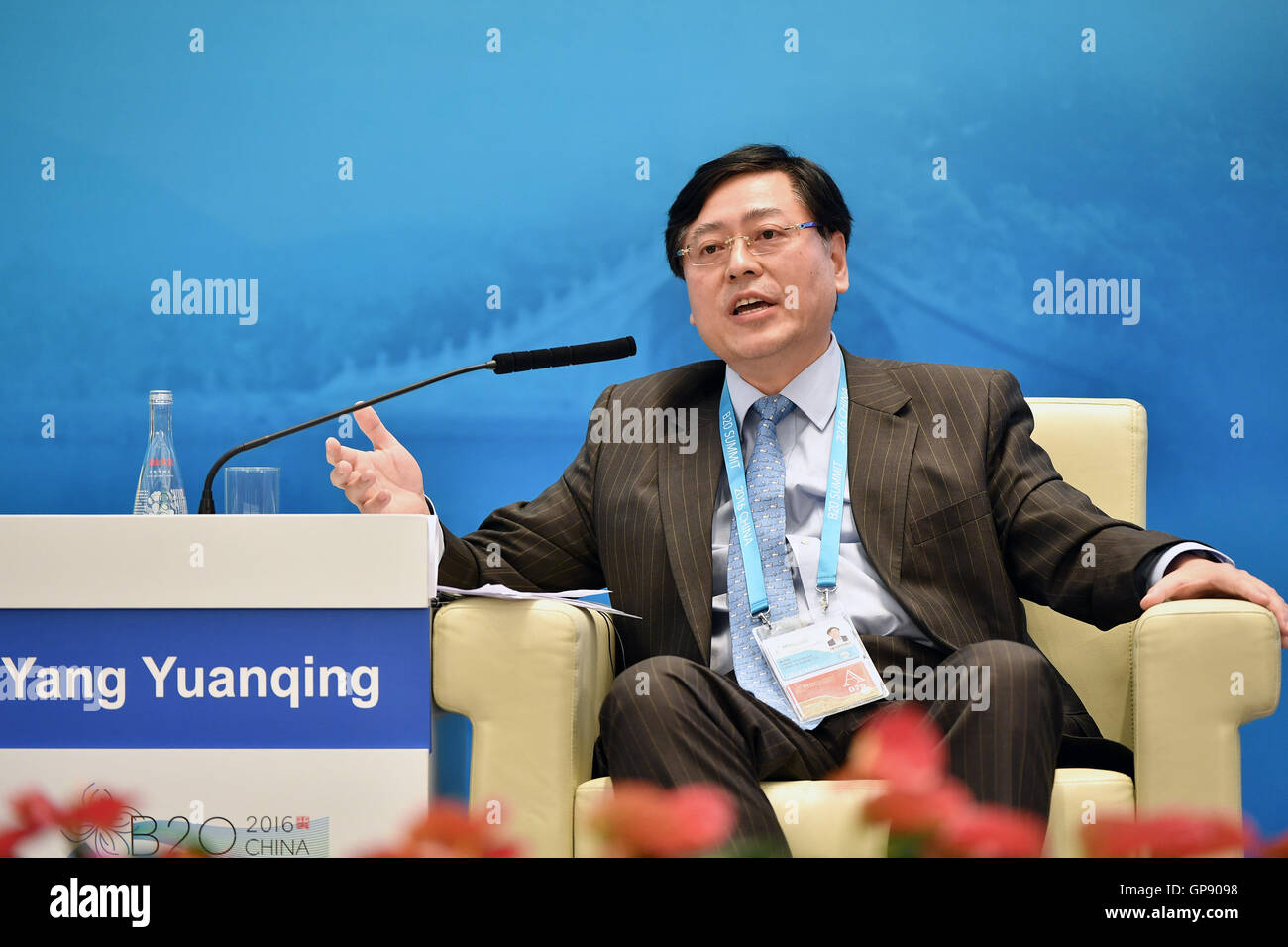Yang yuanqing chairman lenovo in hi-res stock photography and images ...