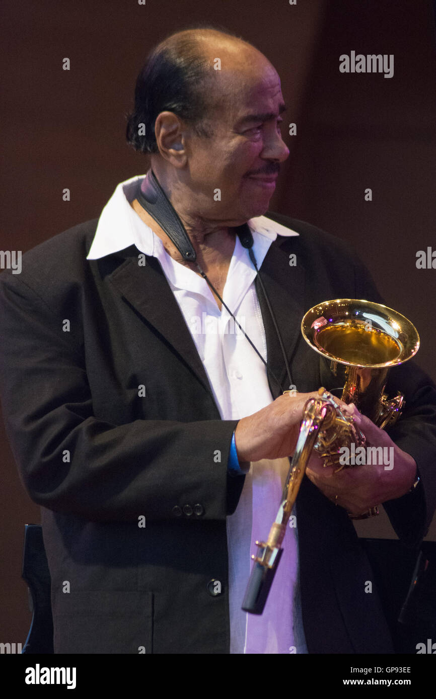 Great migration african americans 1916 hi-res stock photography and ...