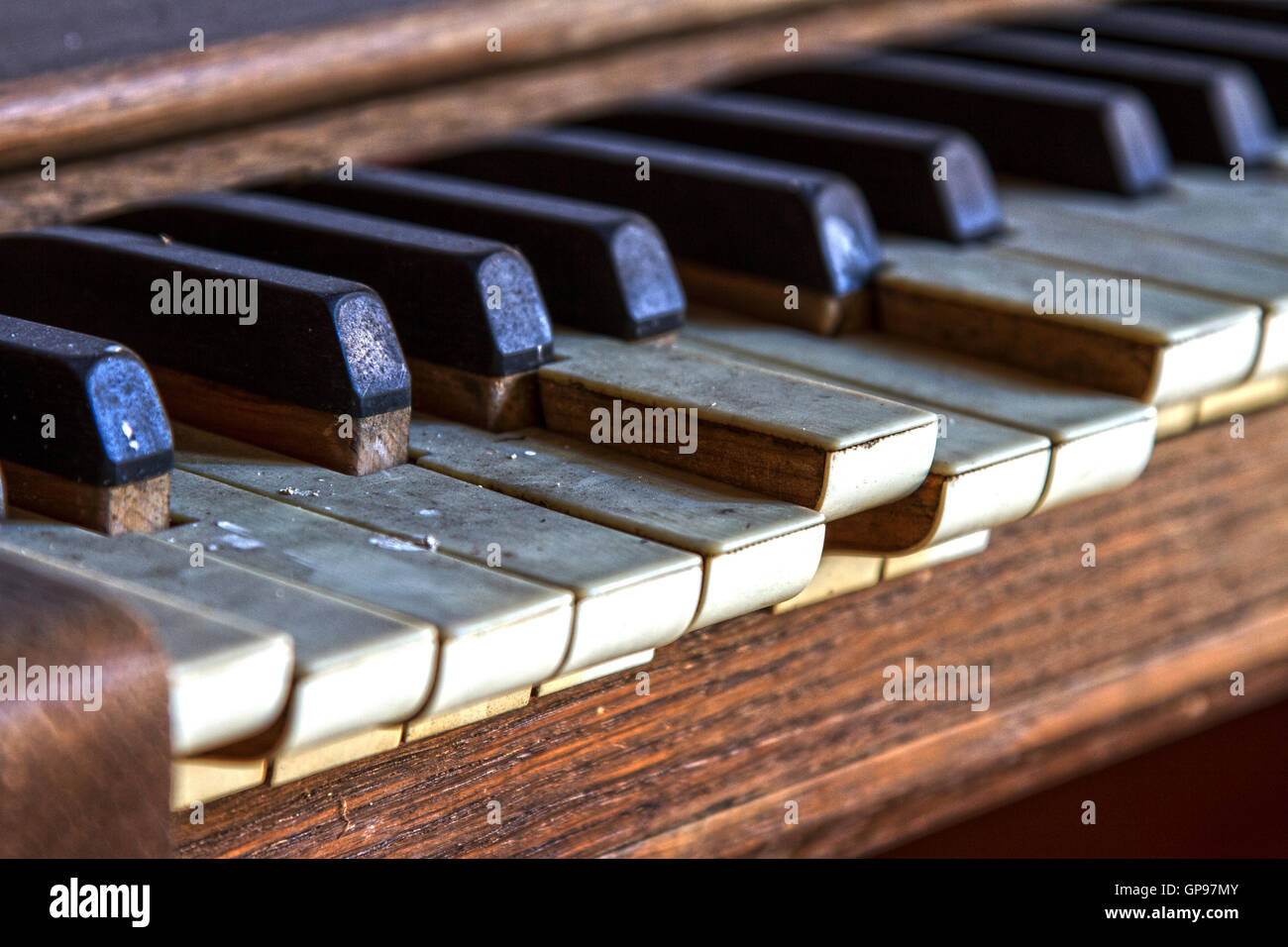 Organ keys hi-res stock photography and images - Alamy
