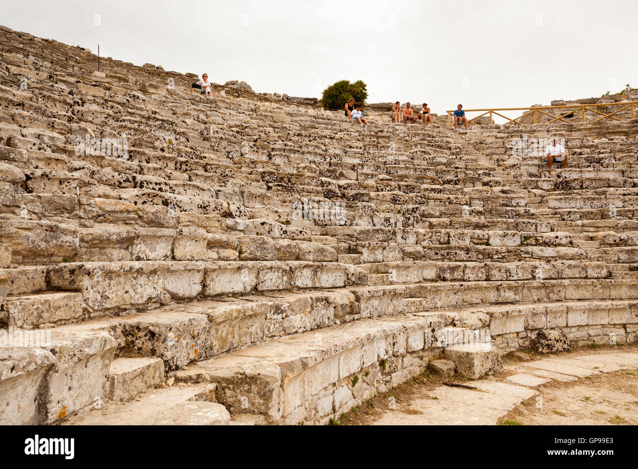 Outdoor amphitheater architecture seating hi-res stock photography and ...