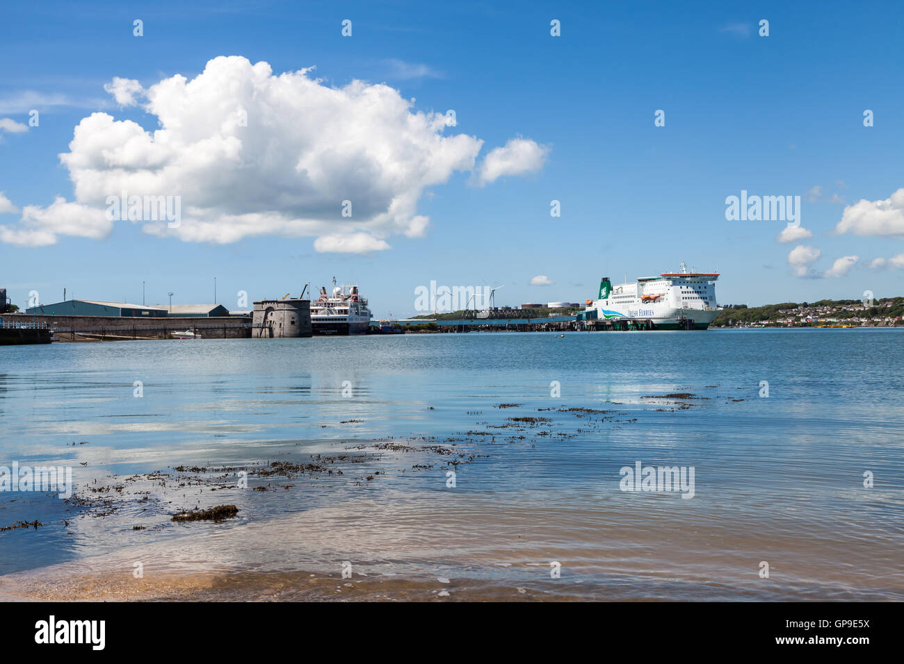 Stena Line Irish Ferry, Isle of Inishmore, at Pembroke Dock Stock Photo ...